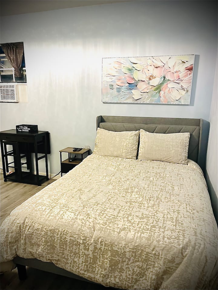 Studio Minutes Away From Beautiful Springs. - アポップカ, FL