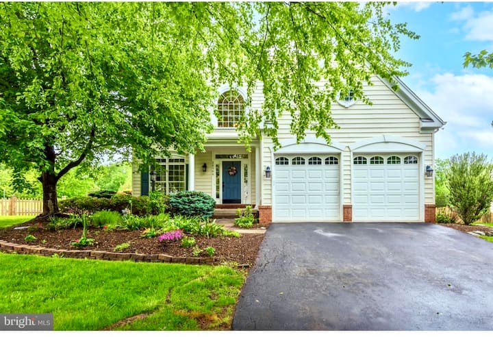 Cozy Den Escape In Ashburn - Ashburn, VA