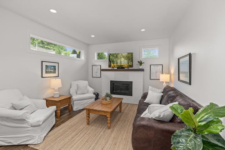 Perfect Home In Unbeatable Location! - Kelowna