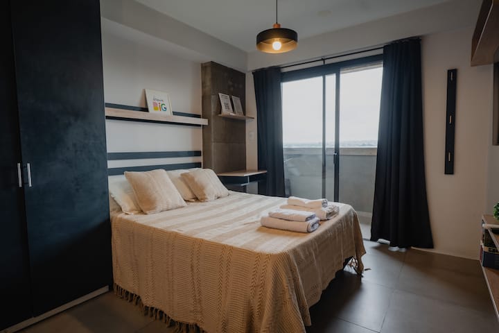 Pool, Balcony, Ac - Modern Flat In Great Location - Provincia de Tucumán
