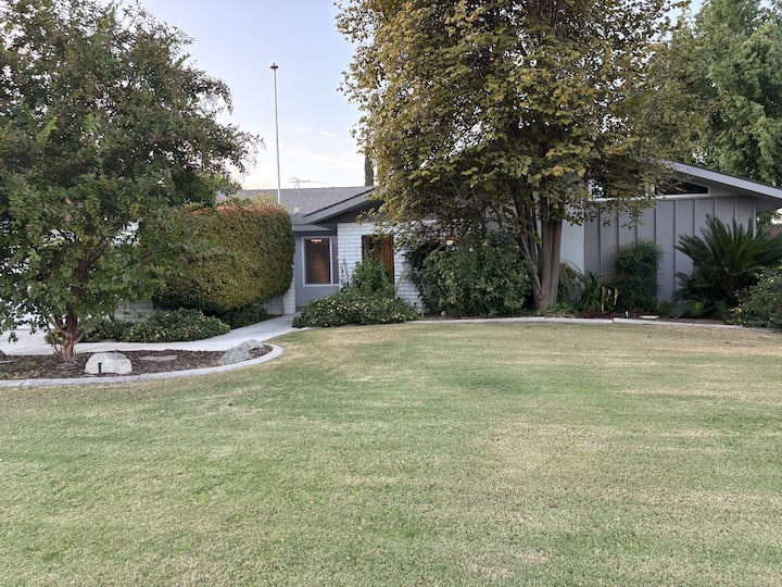 Peaceful & Cozy! - Bakersfield, CA