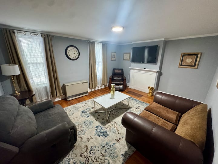 Suite One - 1 Bedroom Apartment - Albany, NY