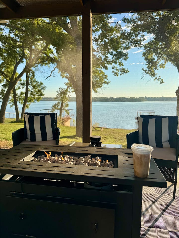 Lake Front Getaway W/slip Located In Wolf Creek - Grove, OK