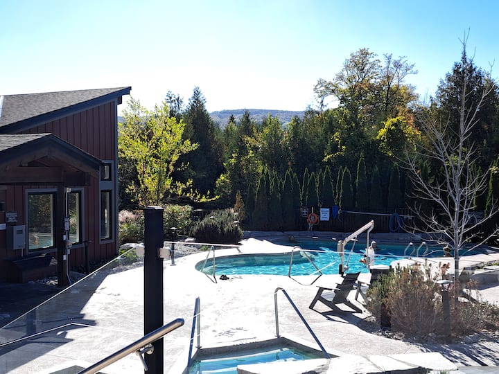 Cedar & Snow Chalet - Collingwood