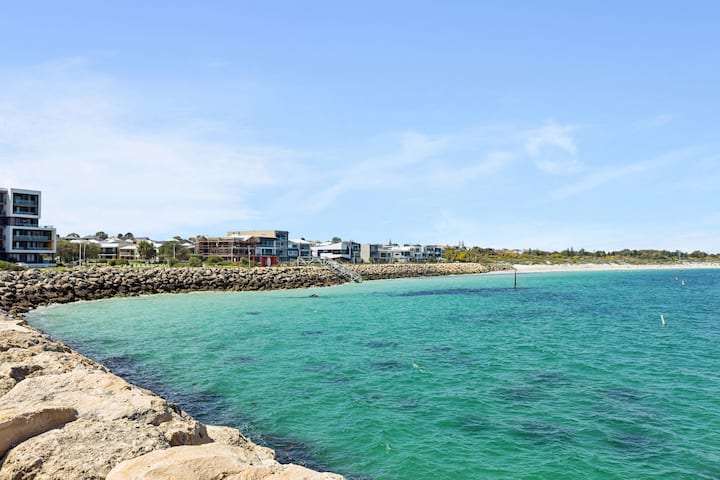 Oceanfront Escape At Port Coogee - Coogee