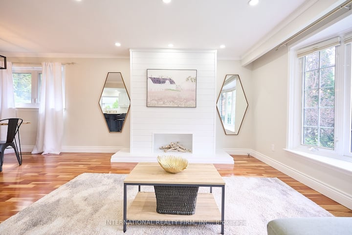 Trendy Modern Bungalow - Oakville