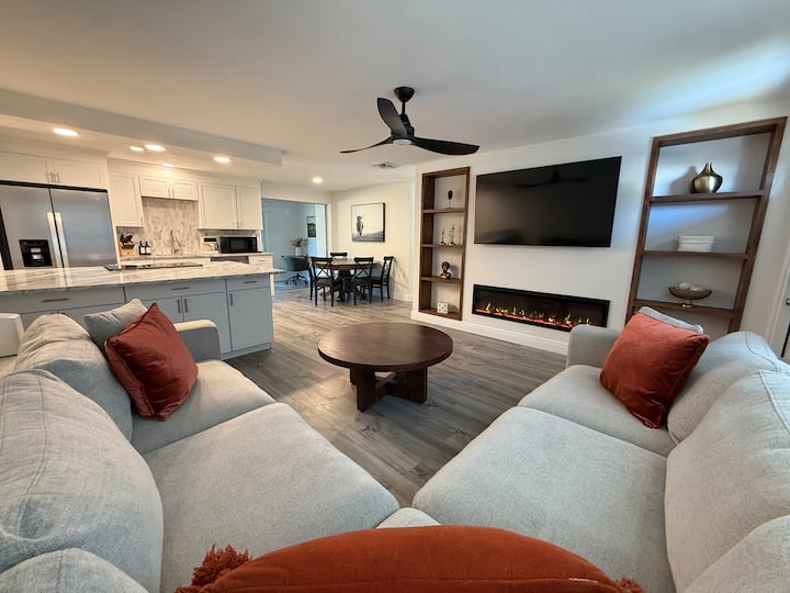 Central Fort Myers • Beach & Downtown - Fort Myers