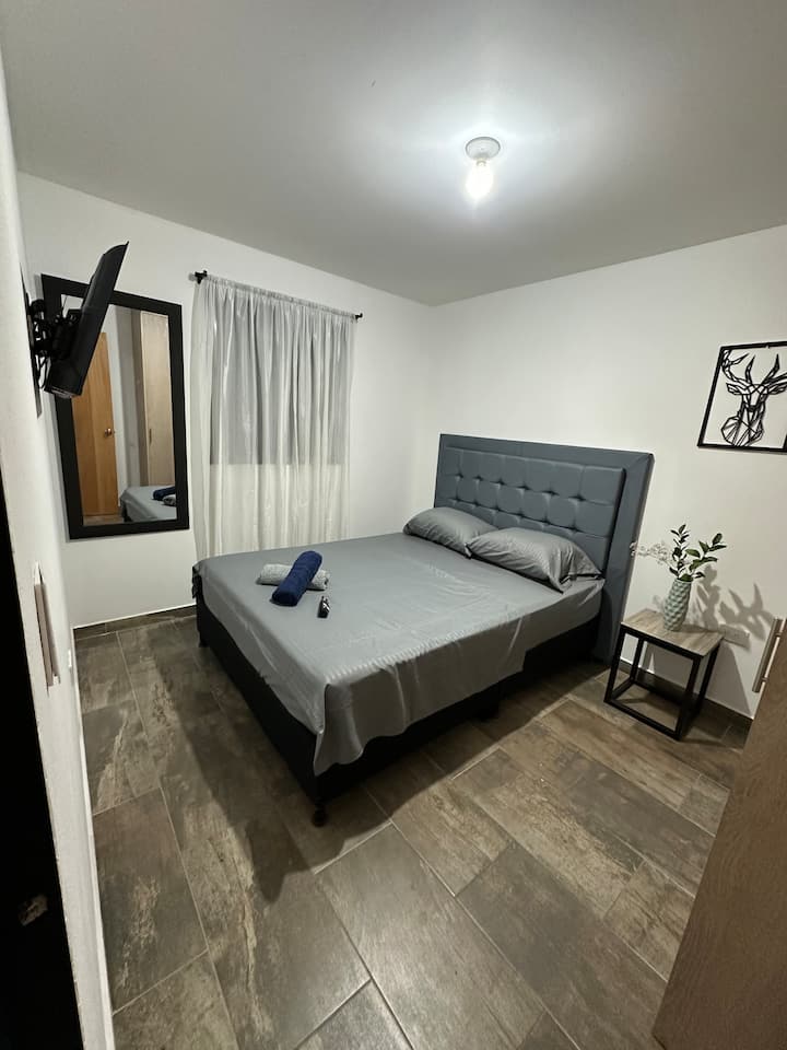 Apartamento Céntrico, Tranquilo En Zona Comercial - Rionegro