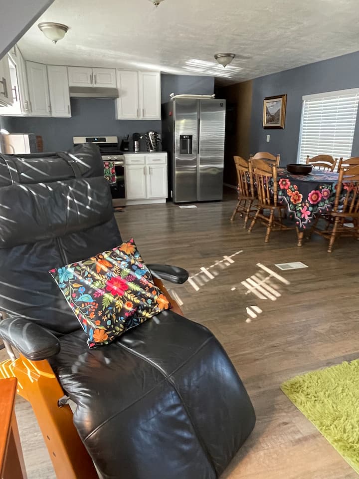 4-bedroom Family Oasis - Evanston, WY