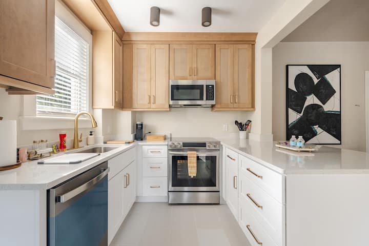 Casa Del Lago - Centrally Located Near Downtown - Gainesville, FL