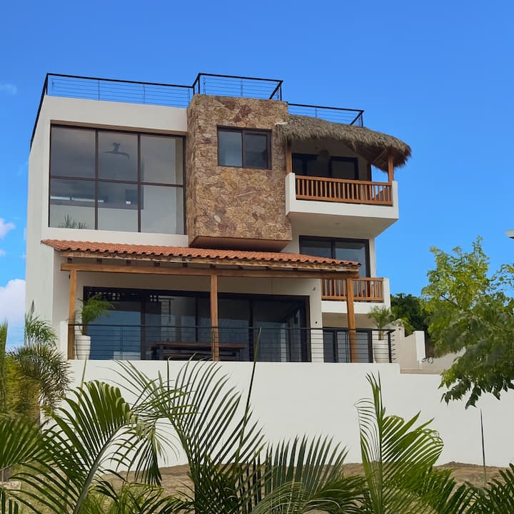 Casa Obsidiana - New Stunning Modern Villa - Sayulita