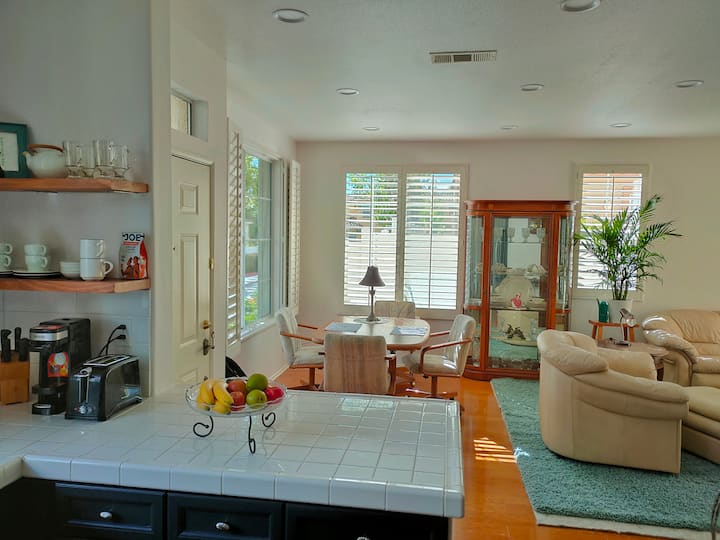 Lovely House In Aliso Viejo - Aliso Viejo, CA