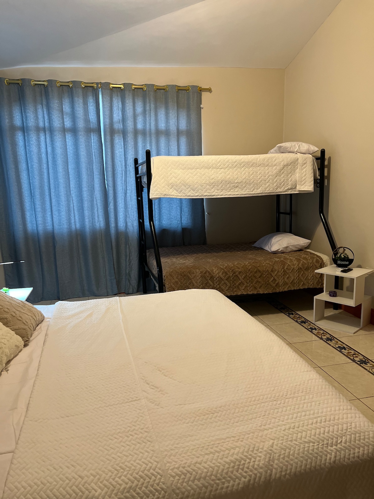 Chambre Mantarraya - Casas particulares (Cuba) à louer à Manta, Manabí ...