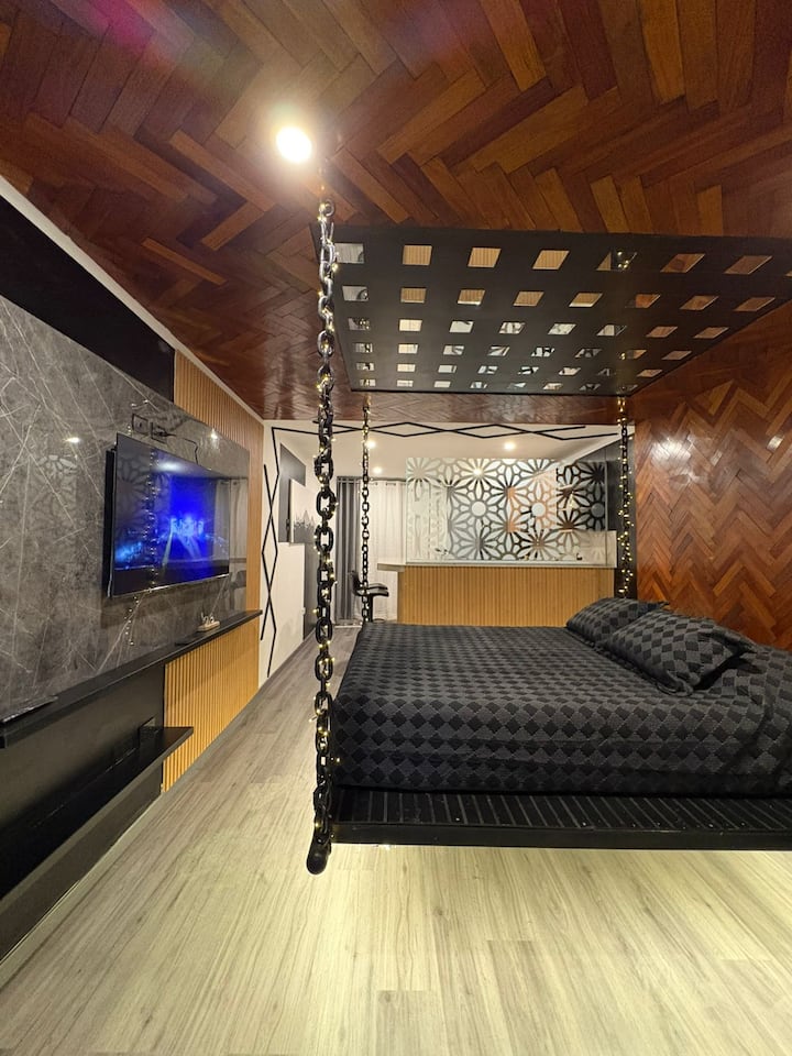 Suite Moderna Y Atrevida "Encadenados" - Arequipa