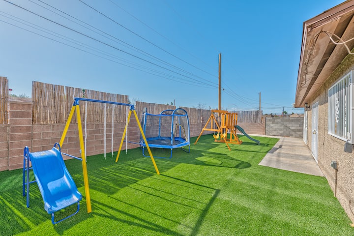 Best House For Families Pool/jacuzzi/playground - Las Vegas, NV