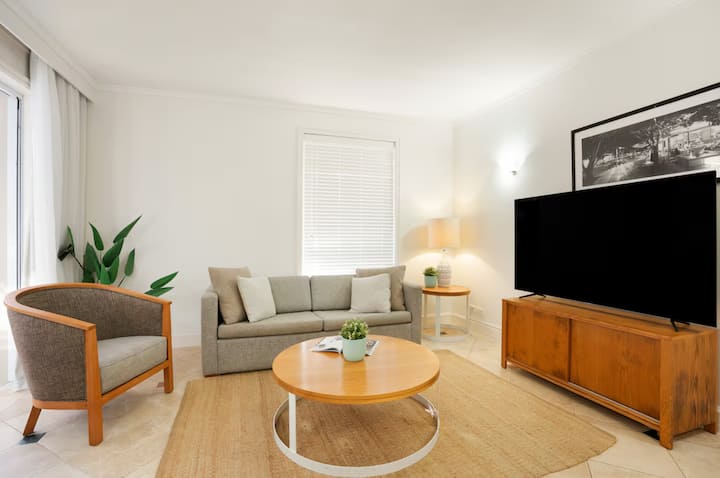 Luxe Noosa Beach Resort - Noosa Heads