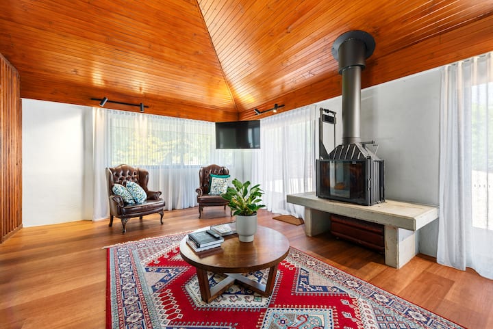 Lakefront Pavilion - Tarra-Bulga National Park