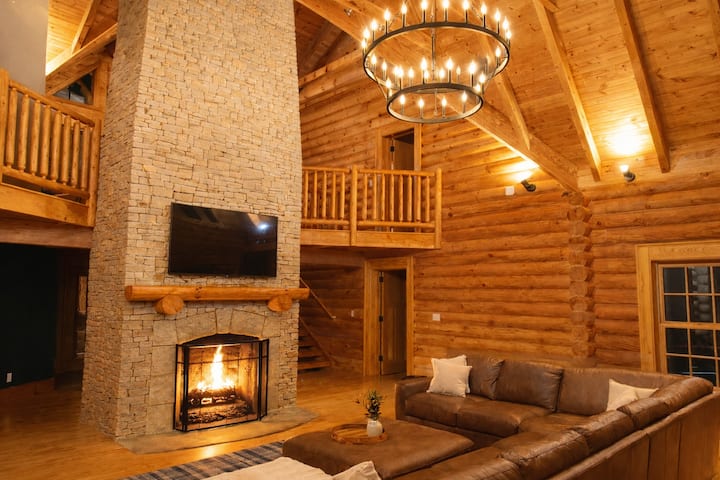 4 King Ensuites+hottub+theater+pooltable+firepit - Indiana (State)