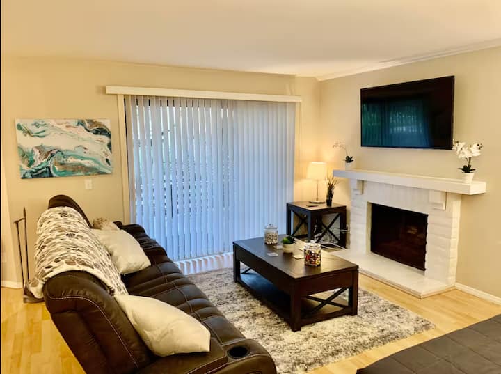 Cozy Costa Mesa Oasis, Central Location, Pool&spa - Costa Mesa, CA
