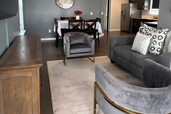 Modern 3br Apt W/ Parking | Near Newark Airport - Staten Island