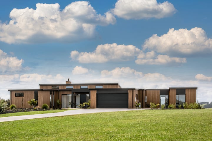 Walk In, Relax & Unwind - 