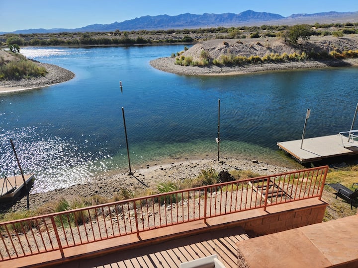 Riverfront Bedroom Shadyside - Laughlin, NV