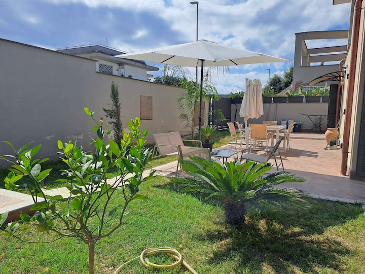 Villino A 400 M Dal Mare - Anzio