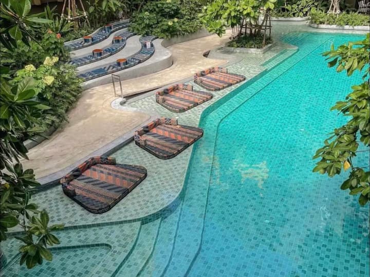 Phuket Center 2 Pools Condo. Walk To Shops & Malls - Phuket