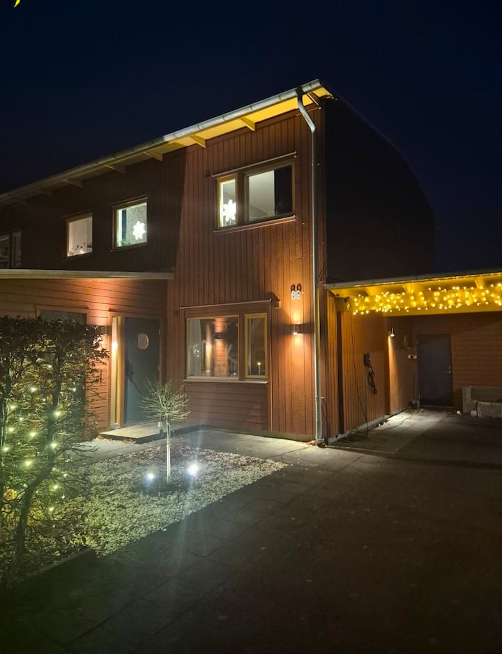 Twinhome Near Gothenburg  Ev-charger Lakes&nature - Mölnlycke