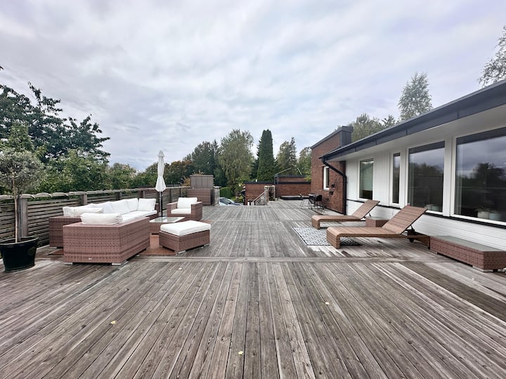 Mysigt Hus Med Många Bekvämligheter - Vallentuna