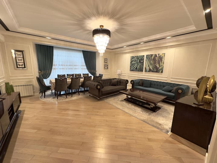 Deluxe Apartment - Baku