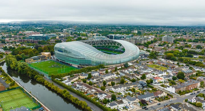 2 Bedroom Penthouse Apartment Near Aviva Stadium - Dublin