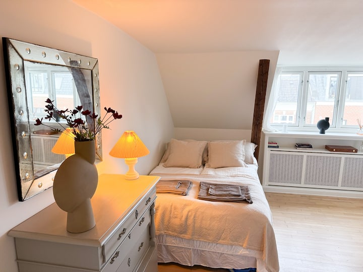 Central & Trendy Area - Cozy Copenhagen Apartment - Copenhague