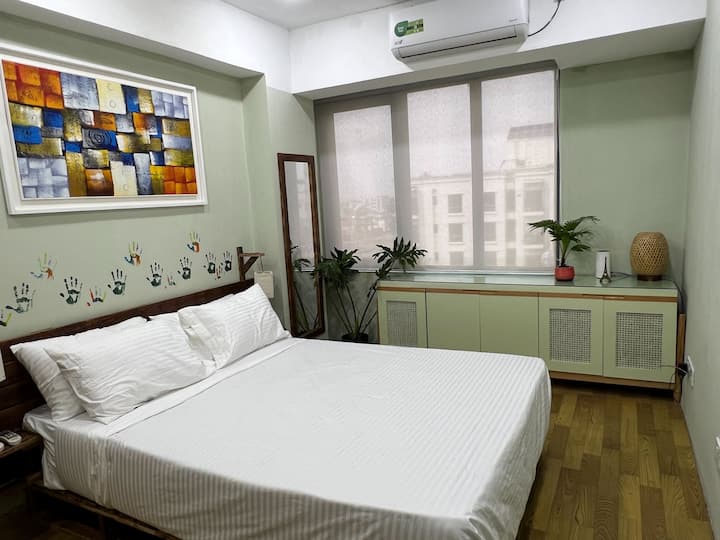 Rooftop Studio With Netflix & Gym By Metro - Bangladesh