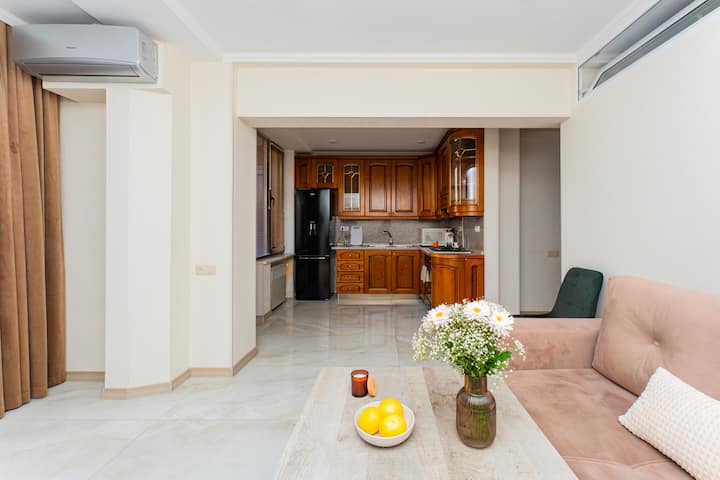 Mashtots-byuzand | Malibu | 24/7 | Self Check-in - Yerevan