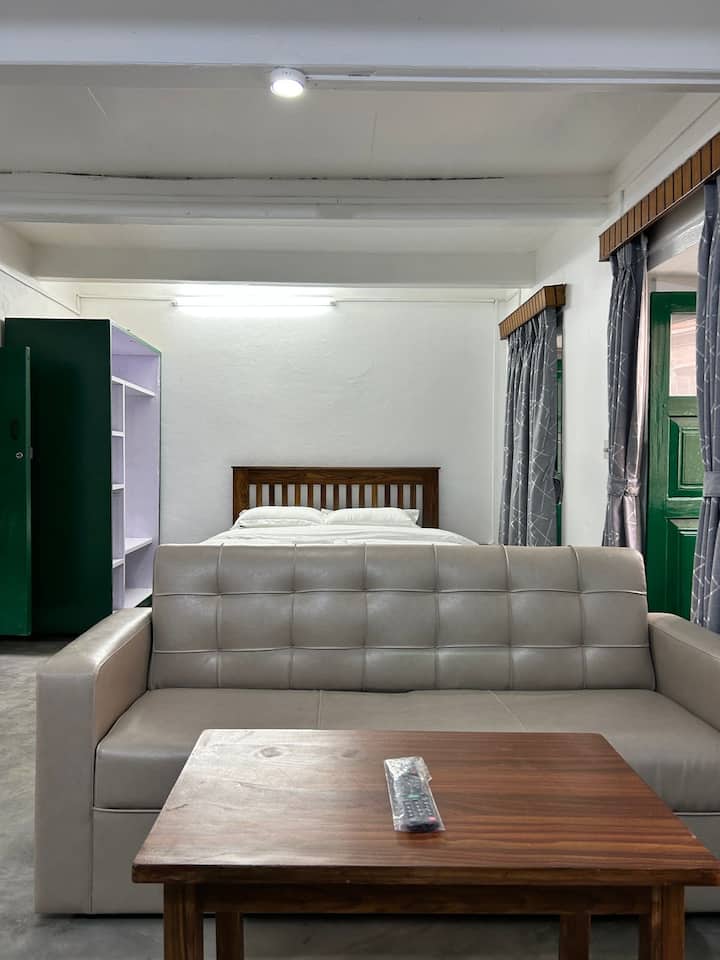 Ganesh Apartment, Traditional House In Thamel - Nepal