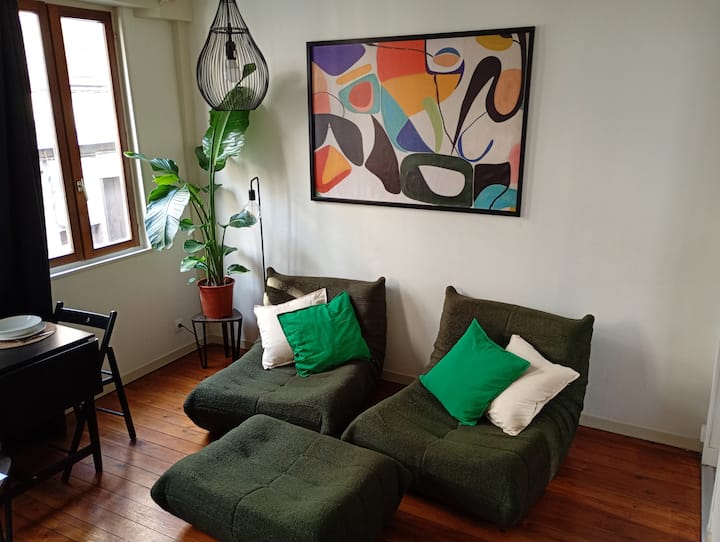 Appart. Le Confort En Couleurs. Détente Assurés ! - Rouen