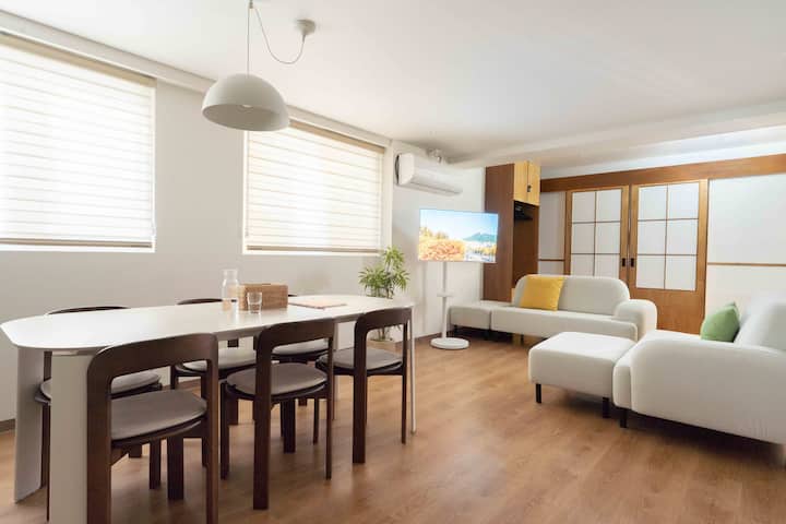 광장시장·Ddp·종묘·서울 중심·종로5가역 도보 3분·8인 숙소｜House Oson 3f - Seoul