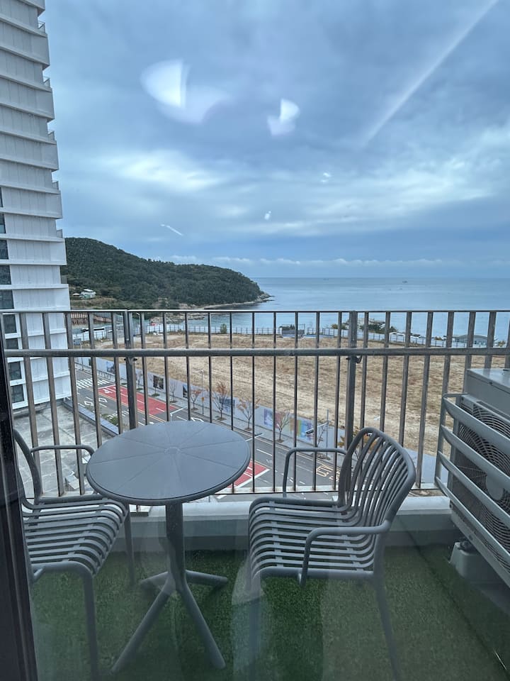 [Od1]7-2 신상숙소 멋진오션뷰 테라스(방2개/욕실2개)롯데아울렛 롯데월드 도보5분 - Busan