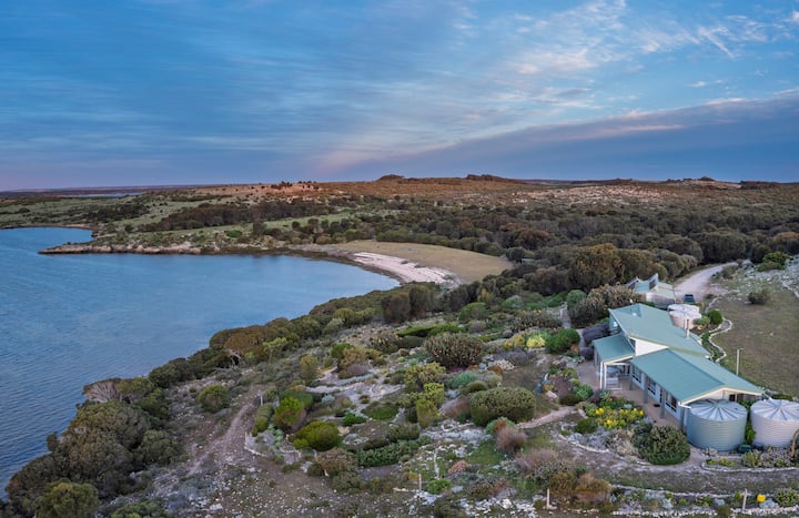 Moonrise Cove - Kangaroo Island