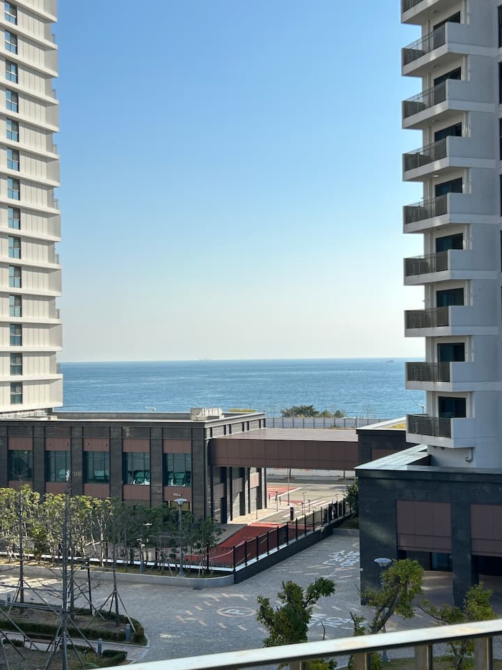 [Od3]3-2 신상숙소 오션뷰 발코니(방2개/욕실2개)#롯데아울렛 #롯데월드 도보5분 - Busan