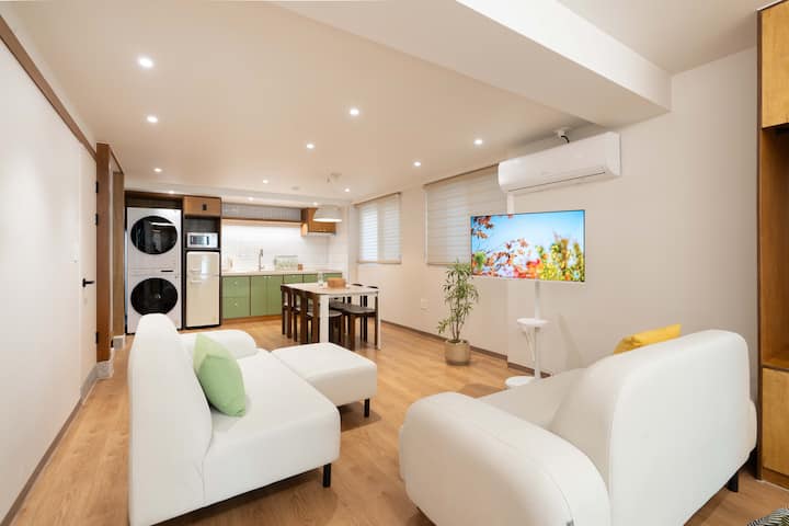 광장시장/종로/경복궁/동대문/Ddp/청계천/사대문/고궁/박물관/house Oson 201 - Seul