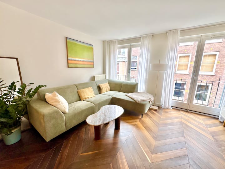 Stylish Amsterdam Apartment – In The Jordaan - Amsterdam