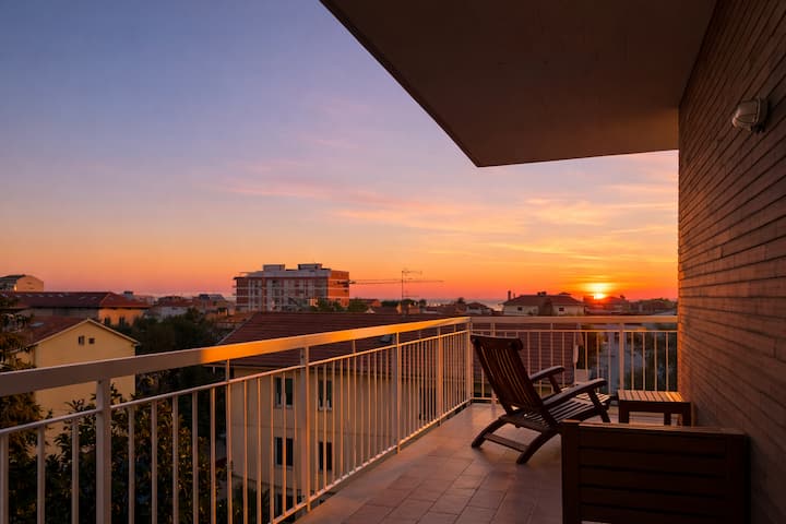 Solarium Mer • Parking Gratuit • Mastrangelo Beach - San Benedetto del Tronto