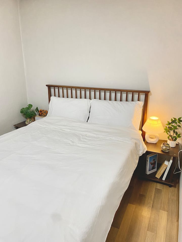 [프라이빗 감성숙소]#투룸#대구5인숙소#단독세대#대구핫플#중앙로#교동#삼덕숙소#1시체크아웃 - Daegu