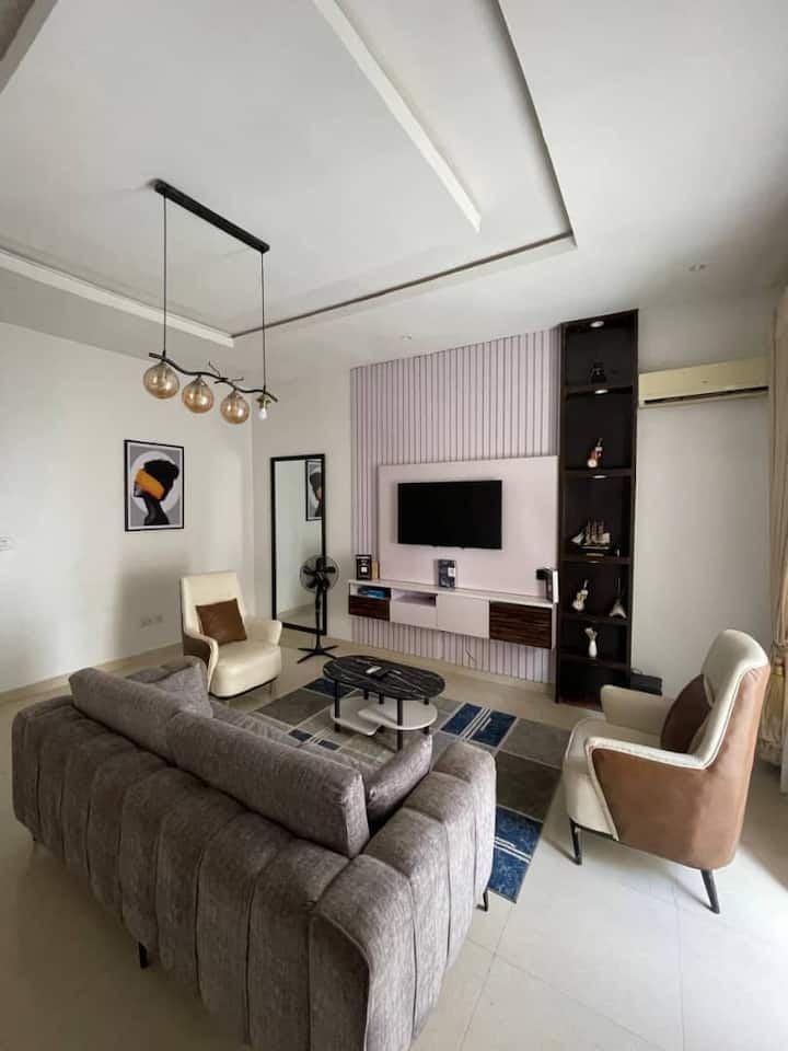 Nasluxe Shorlet &Apartments - Lagos