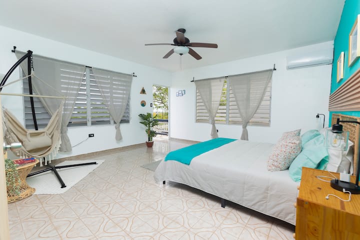1bd Apartment, King Bed, Ocean View In Arecibo - Arecibo