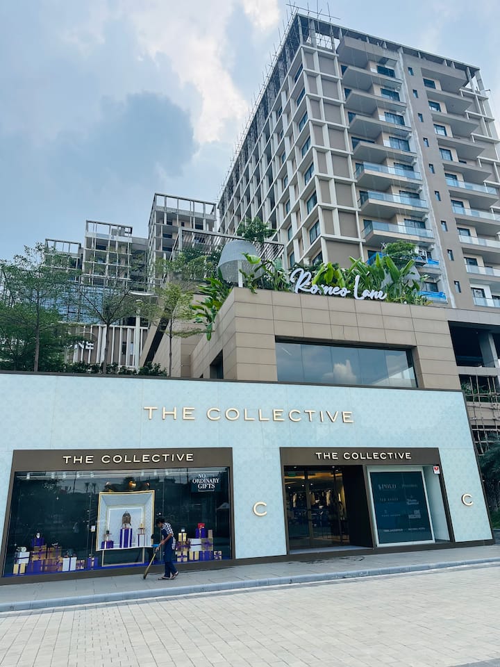 Bloom Studio Suites Service Apartment 1br - India