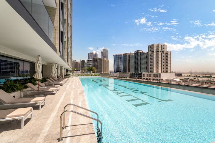 First Class | Studio | Canal & Pool View - Dubai