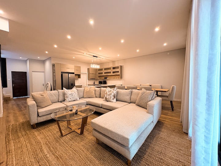 Elegant Oasis In Chisipite - Unit 4 - Harare